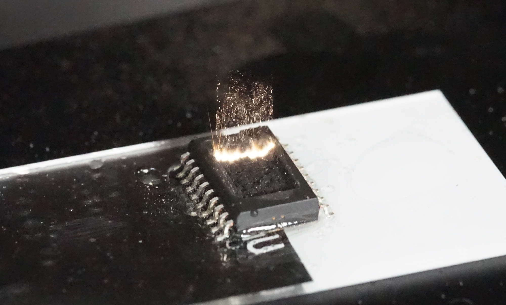 Laser Decapsulation – Decap Lab